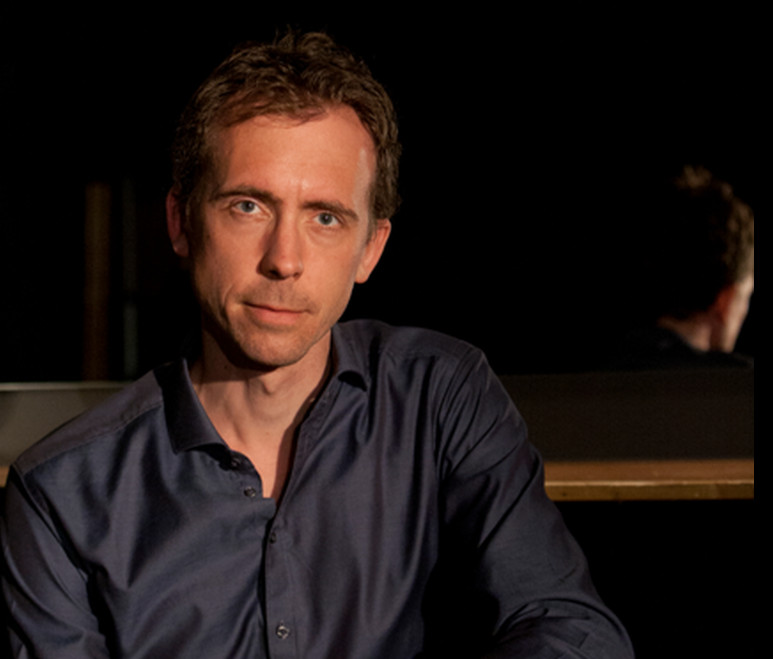 Wortkünstler Timo Brunke im Alten Rathaus Höfingen am 24.02.2024 mit ...